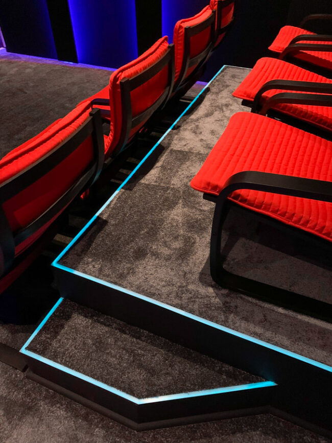 Ein Podest für die zweite Sitzreihe bauen | Heimkino Praxis